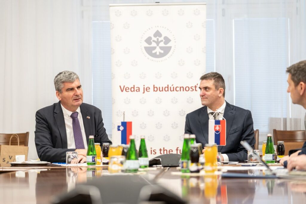 SAV a Slovinsko rozvíjajú spoluprácu vo vede a energetike - Eraportal
